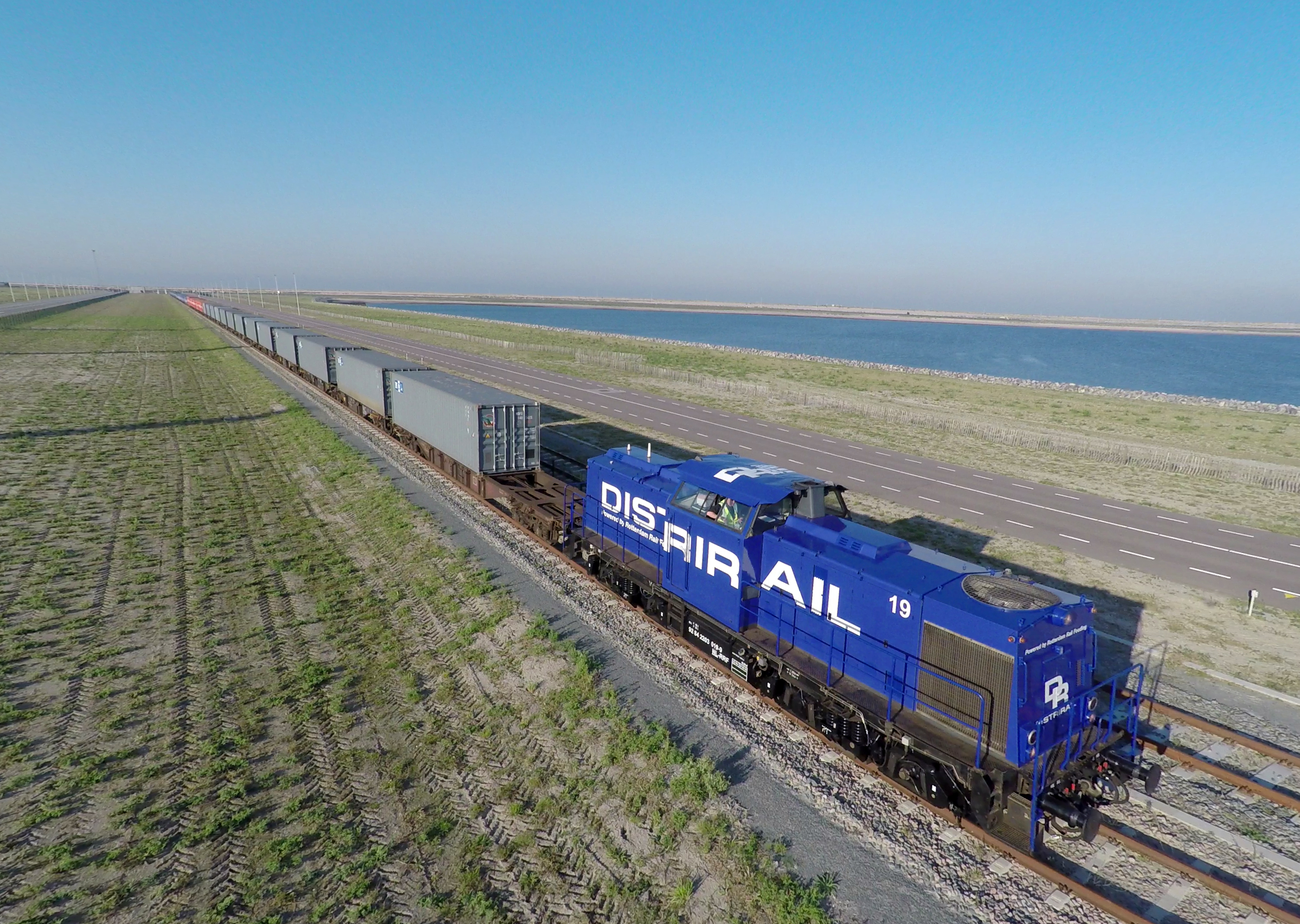 Rail 6 - ROBO FORWARDING